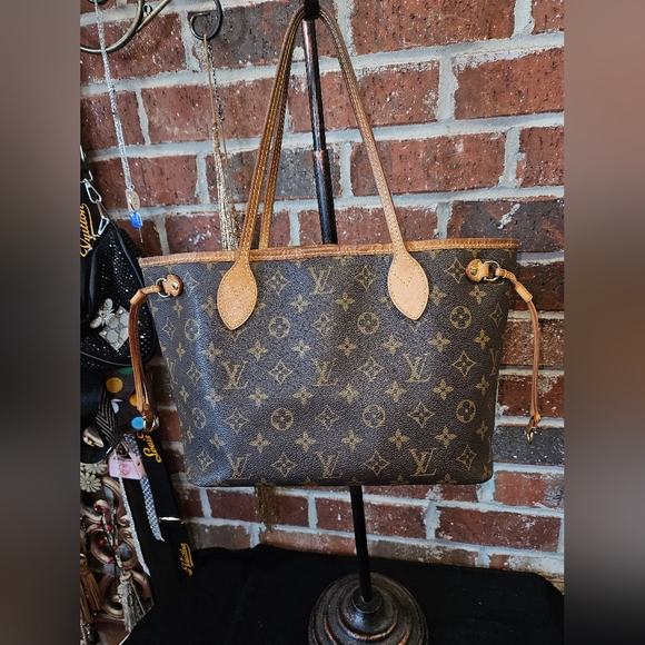 Louis Vuitton | Bags | Louis Vuitton Neverfull Pm Date Code Sd46 | Poshmark